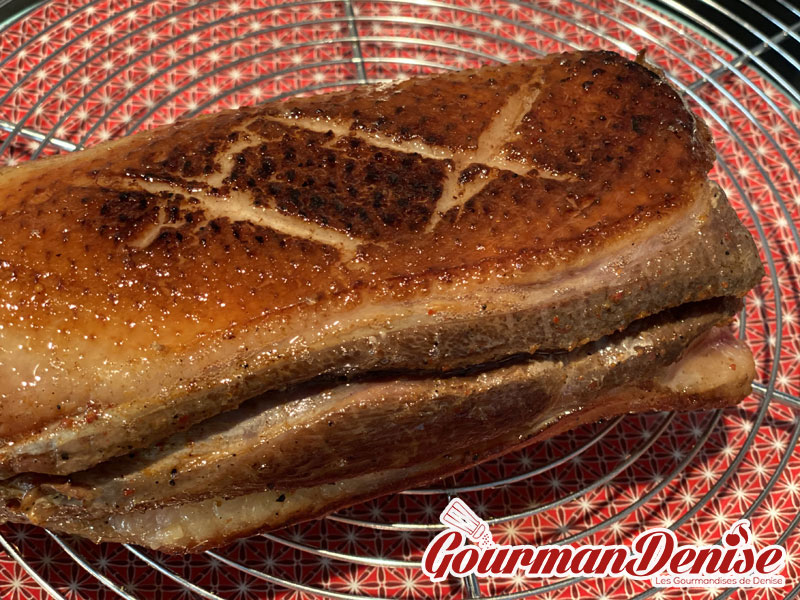 Rôti de magret de canard en croute
