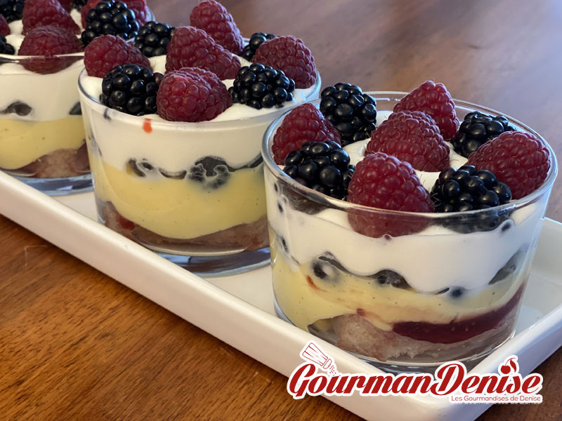 Trifle aux fruits rouges | GourmanDenise